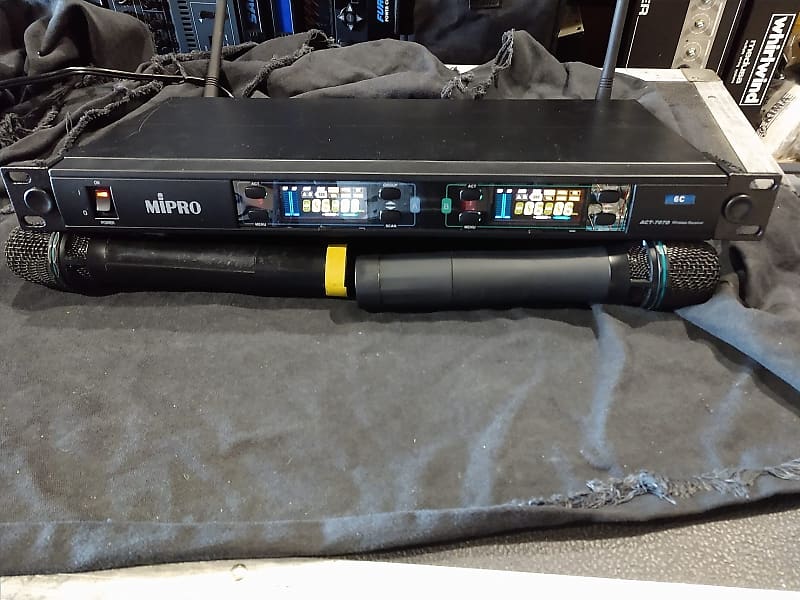 Mipro ACT-707D Dual Handheld + Beltpack Wireless Microphone | Reverb