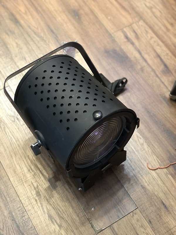 Altman 1K 8" Fresnel Light (RM-94) | Reverb