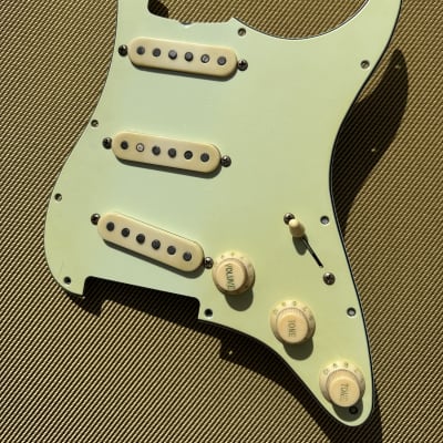 Mojo Guitars 64’ Style Prewired Strat Pickguard | Reverb