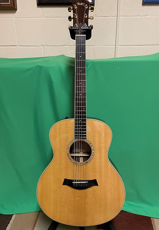 Taylor GS 2000 | Reverb