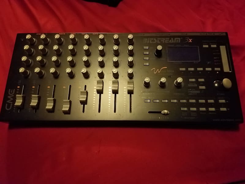 CME / Wave Idea Bitstream 3x Rackmountable Midi Controller | Reverb