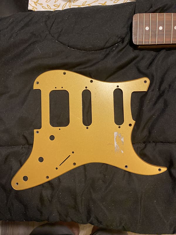 Fender American Deluxe Stratocaster Pickguard 2005 - Gold | Reverb