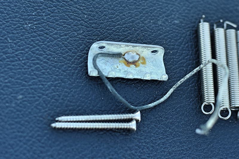 1963 Fender Stratocaster Claws & Springs :: Tremolo Setup | Reverb UK