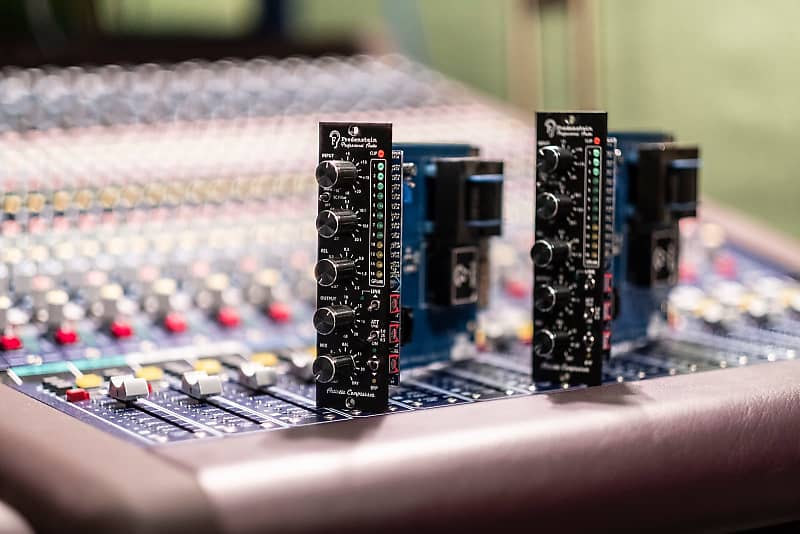 Pair of Fredenstein Artistic Compressor 500 Series FET | Reverb UK