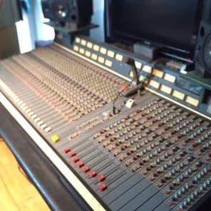 DDA D Series 30ch Analog Mixing Console | Reverb