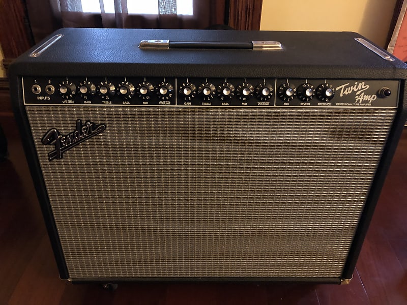 Fender Twin Amp 2-Channel 100-Watt 2x12" Guitar Combo | Reverb