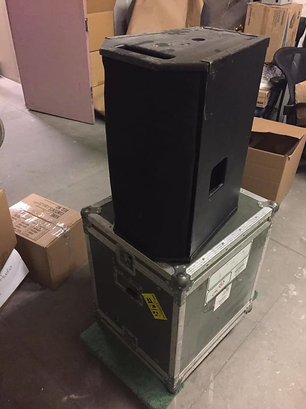 Apogee Four AE-5 arrayable speakers black | Reverb