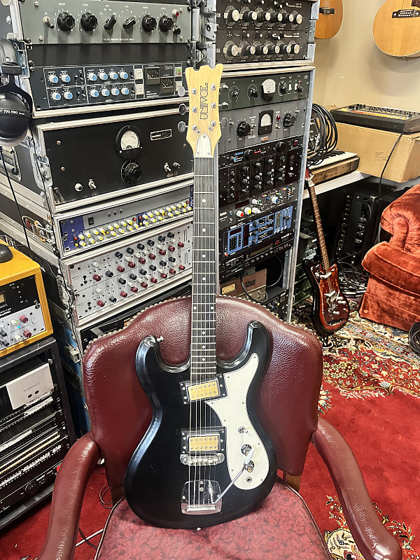 Univox Hi Flier Phase III Electric Guitar - Refinished black | Reverb