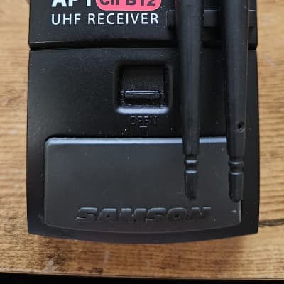 Samson Airline AG1/AP1 UHF Wireless Channel B12 (700 MHz) | Reverb