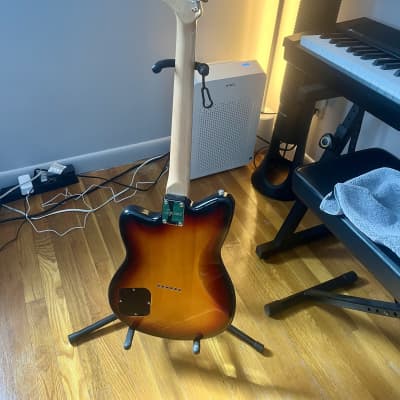 Squier Paranormal Toronado 2021 - Present - 3-Color Sunburst | Reverb