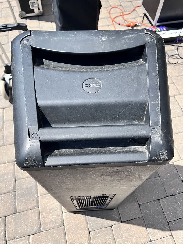 QSC HPR153i 3-Way Powered Speaker | Reverb