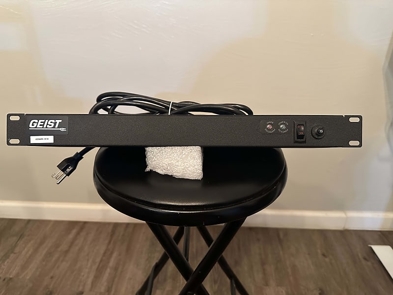 Vertiv Geist SP104-10 Rackmount 10-Outlet 15A Surge Power | Reverb