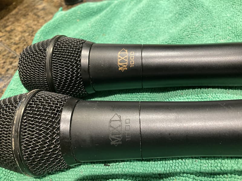 Lot of 2 Fantastic Condenser Microphones MXL 1000 | Reverb