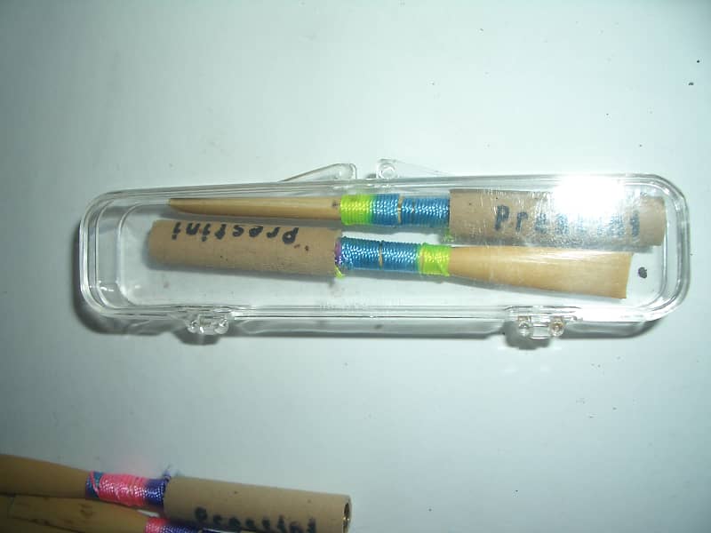 Hoitt-oboes 2 unfinished Oboe reeds tied standard size. | Reverb