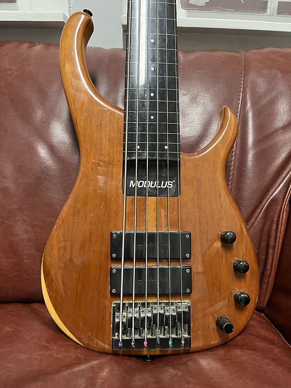 Modulus Quantum Natural 6 String Fretless | Reverb