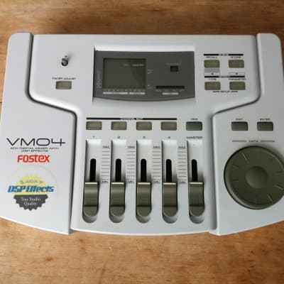 Fostex VM04 Multitrack Recorder with DSP Effects | Reverb