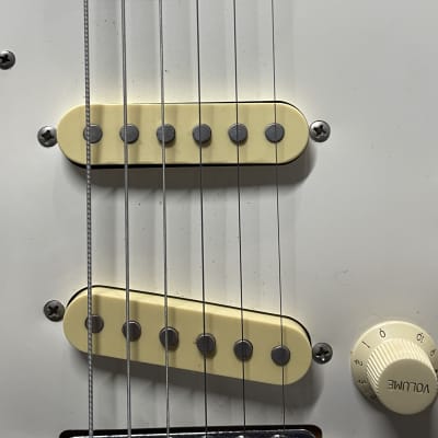 Vintage Kramer KS-400 Strat - Tri-burst w/ Grovers | Reverb