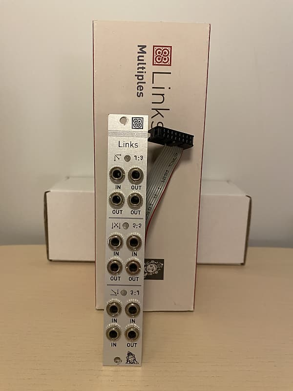 Mutable Instruments Links Multiples - Discontinued! - Silver | Reverb