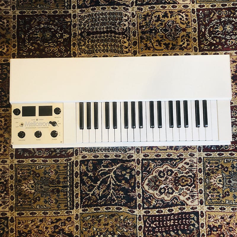 Mellotron M4000D Mini Digital Synthesizer | Reverb