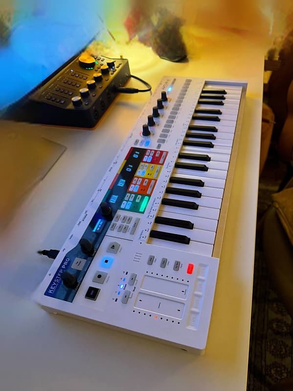 Arturia KeyStep Pro 37-Key MIDI Controller 2020 - Present - | Reverb