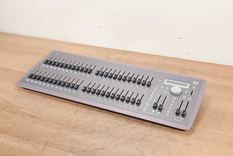 ETC Smartfade 2496 96-Channel Lighting Control Console (NO | Reverb