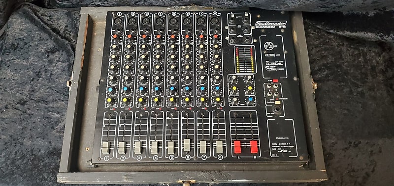 Studiomaster Diamond 8-2 Mixer (Nashville, Tennessee) | Reverb
