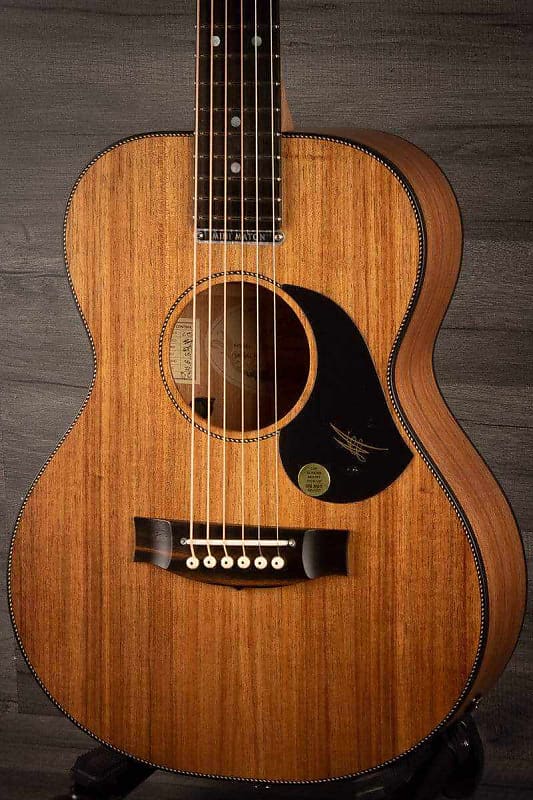 Maton EMBW6 Blackwood Mini | Reverb UK