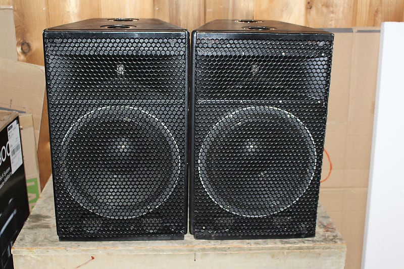 Meyer Sound UPA-1P Compact Wide Coverage Loudspeaker Pair - | Reverb