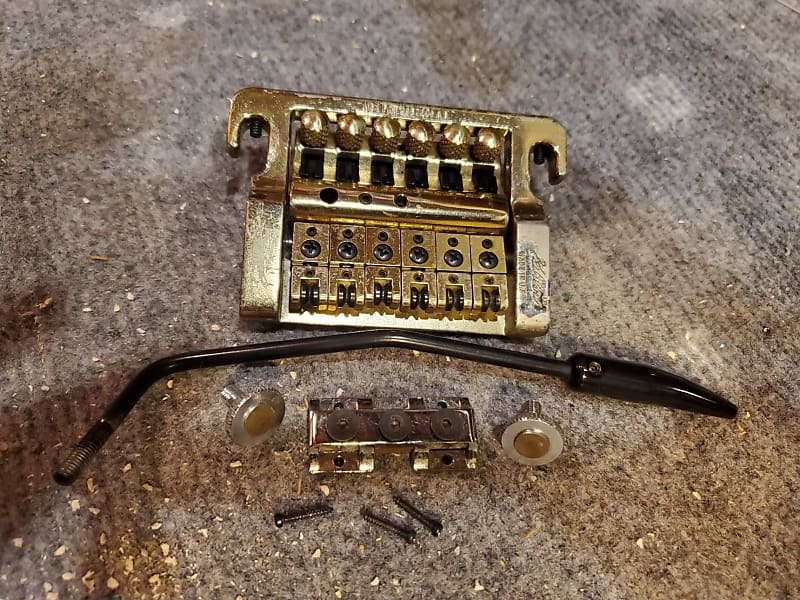 Kahler 2200 Gold With Locking Nut | Reverb