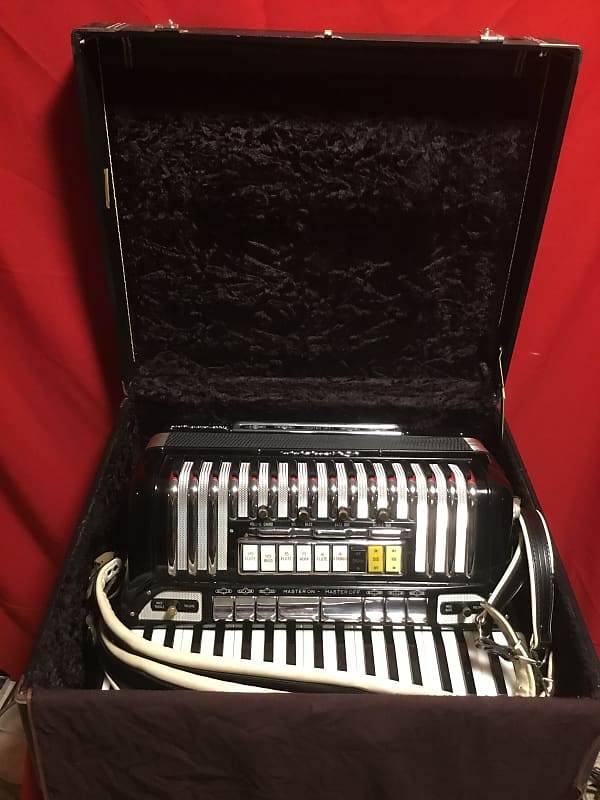 Lesman Accordion | Reverb