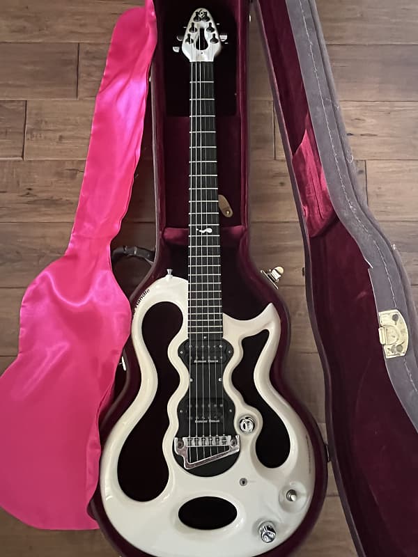 XOX Audio Tools -- The Handle (2010) -- carbon | Reverb