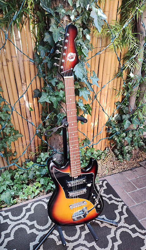 + 1960s TEISCO Del Rey ET-210 Electric Guitar in Sunburst | Reverb