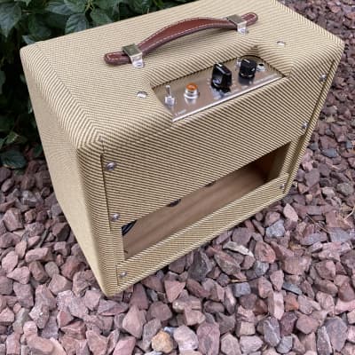 5 Watt 5F1 Tweed Champ Clone Chassis with Upgraded Features | Reverb