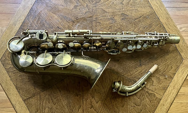 1941 King Zephyr Alto Saxophone (demo) | Reverb