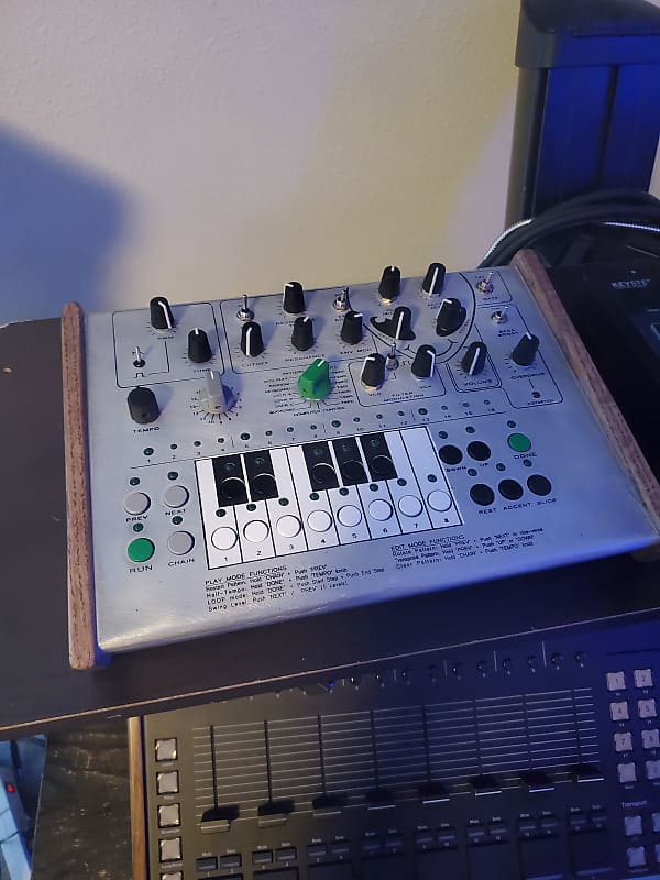 xoxbox / x0xbox Alien Intercomm (mods) | Reverb