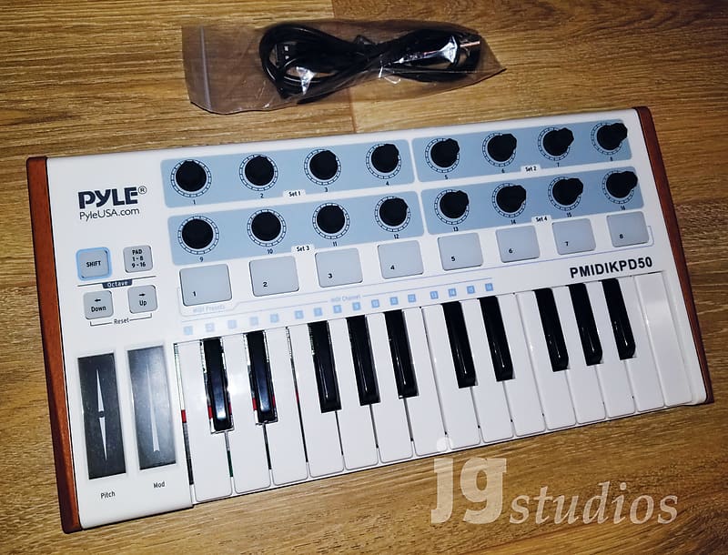 Pyle PMIDIKPD50 - Midi Keyboard Controller w/ Pads Like New! | Reverb