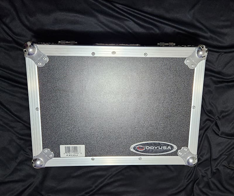 ODYUSA FZCDJ Large Format CD Player Flight Case ***USED, | Reverb