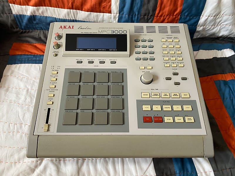 Akai MPC 3000 Vintage Sampler (CF DRIVE INSTALLED) | Reverb