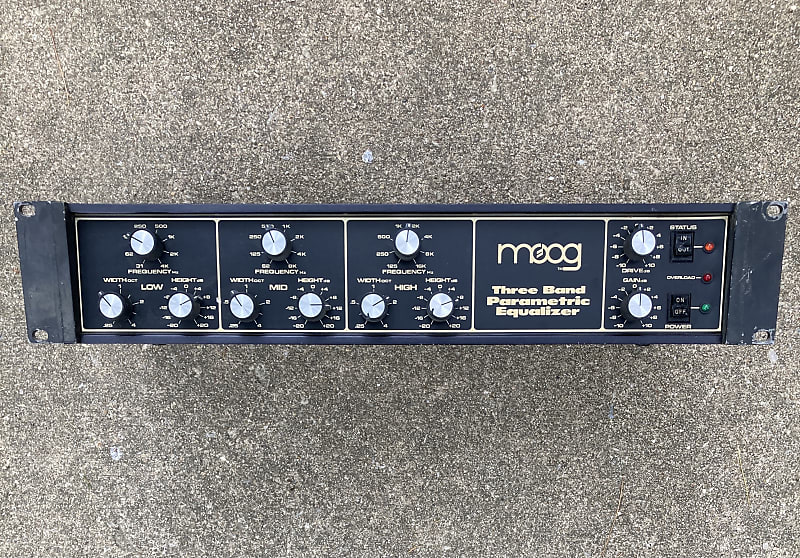 Moog MKPE 1970s Parametric EQ Rack Mount | Reverb