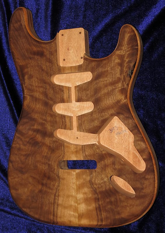 Figured Walnut Top / Mahogany Wood Strat body - Standard - | Reverb