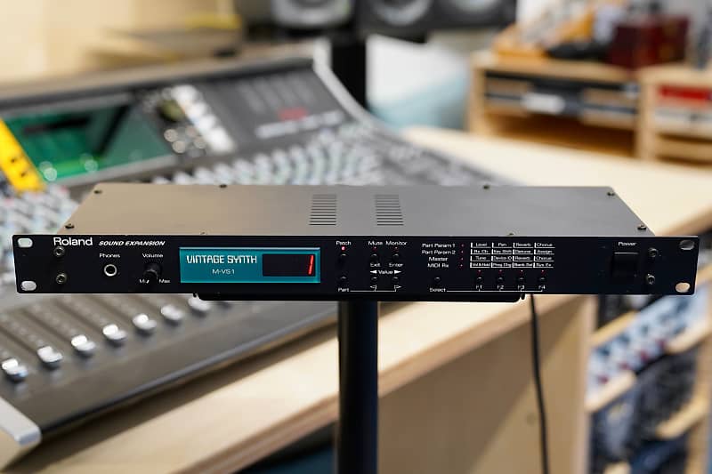 Roland M-VS1 Vintage Synth Sound Expansion Rack Module | Reverb