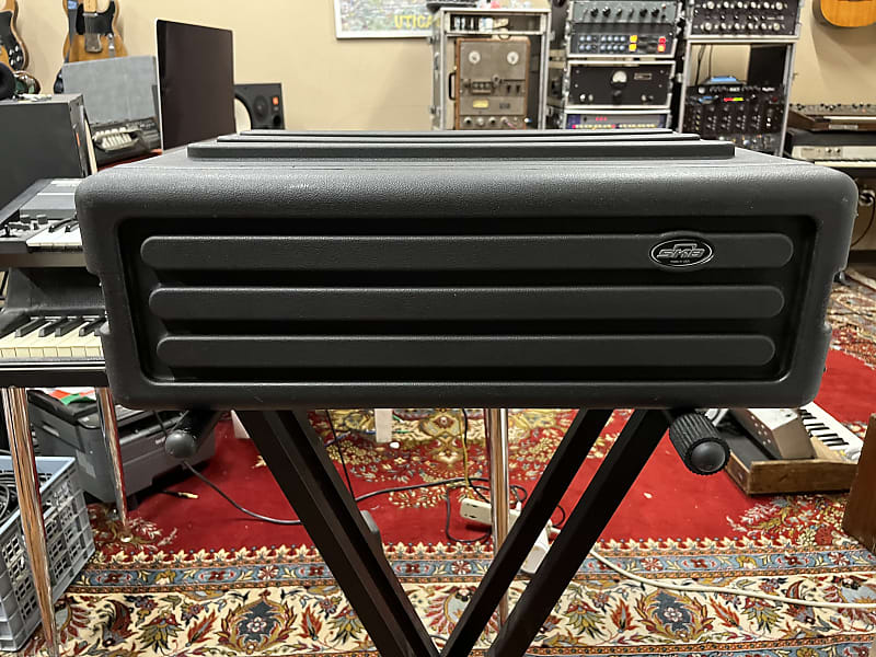 Skb Roto Molded 3u Rack Case | Reverb