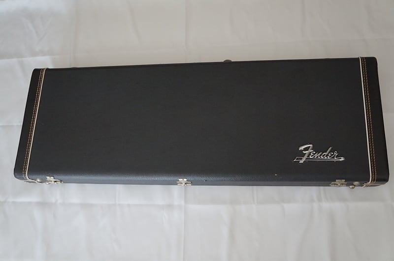 Fender Vintage Hard Shell Case Late 60's-Early 70's | Reverb