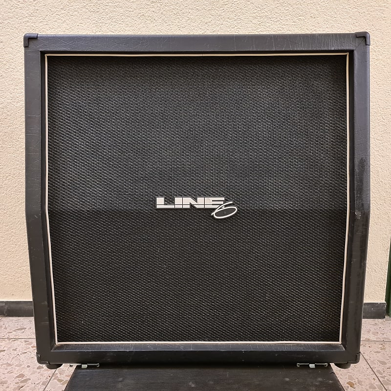 Line 6 4x12" Angled Stereo Guitar Speaker Cabinet / | Reverb