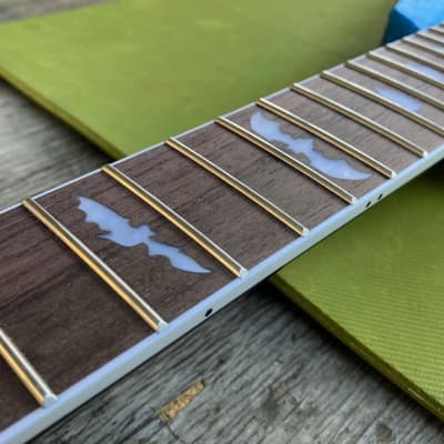 Firefly Flying V - Green Flame Burst (Real Bat Inlays) | Reverb