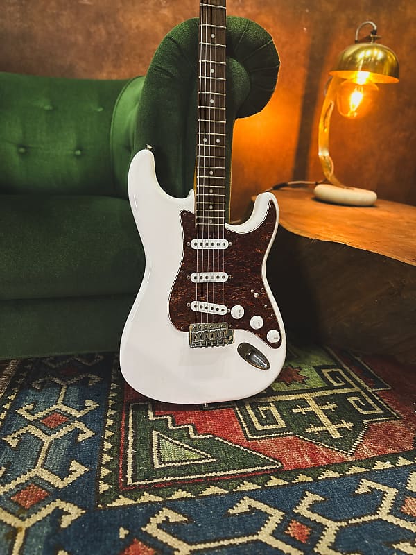Unbranded S-Style Partscaster (with Duncan Design pickups) | Reverb UK
