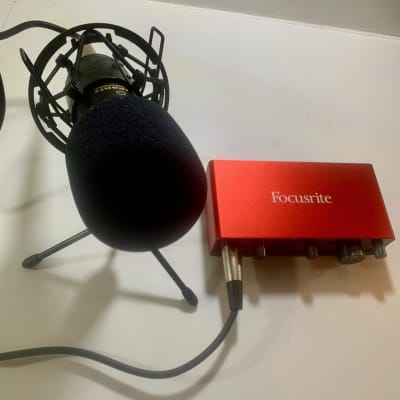 Focusrite Scarlett 2i2 3rd Gen USB Audio Interface 2020 - | Reverb UK