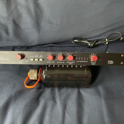Furman LC-3 Limiter / Compressor - Used | Reverb