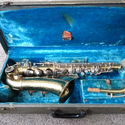Conn Alto Saxophone 1957-58 - Gold color | Reverb