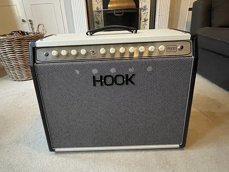 Hook R20 2020 - White/ Black | Reverb UK